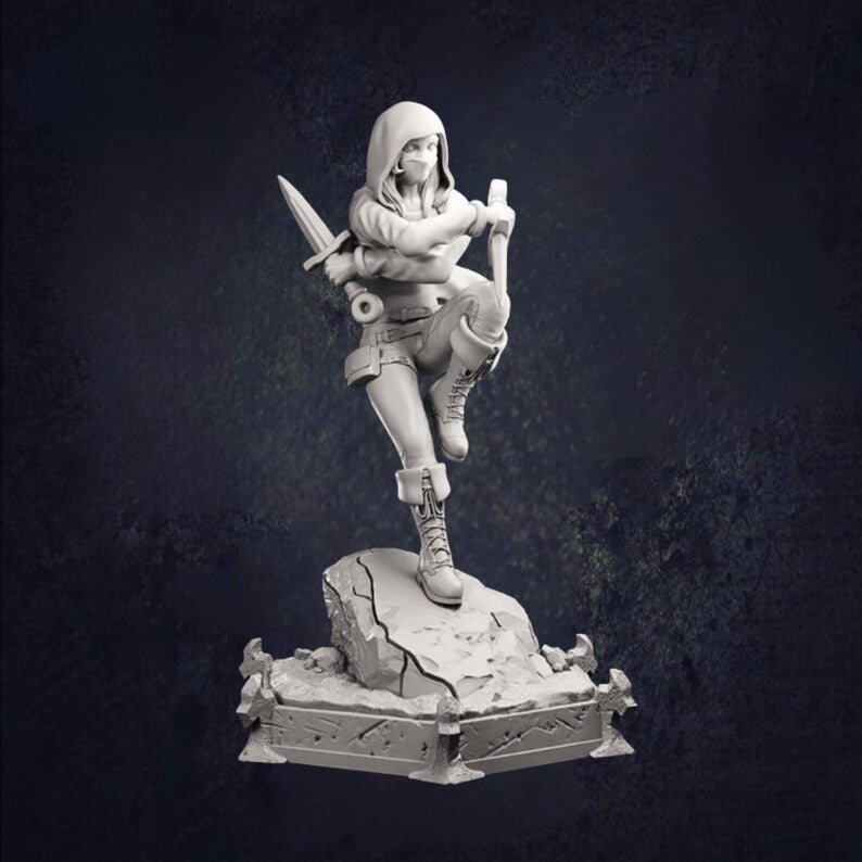 Young Female Rogue - Stealth Pose RPG Miniature – The Print Tavern